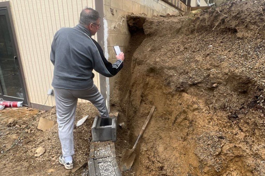 Durable and Attractive Retaining Walls | Supreme Concrete Solutions